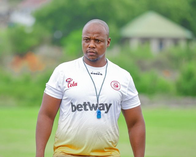 KOCHA WA VIUNGO ATAMBULISHWA MSIMBAZI | Soka La Bongo